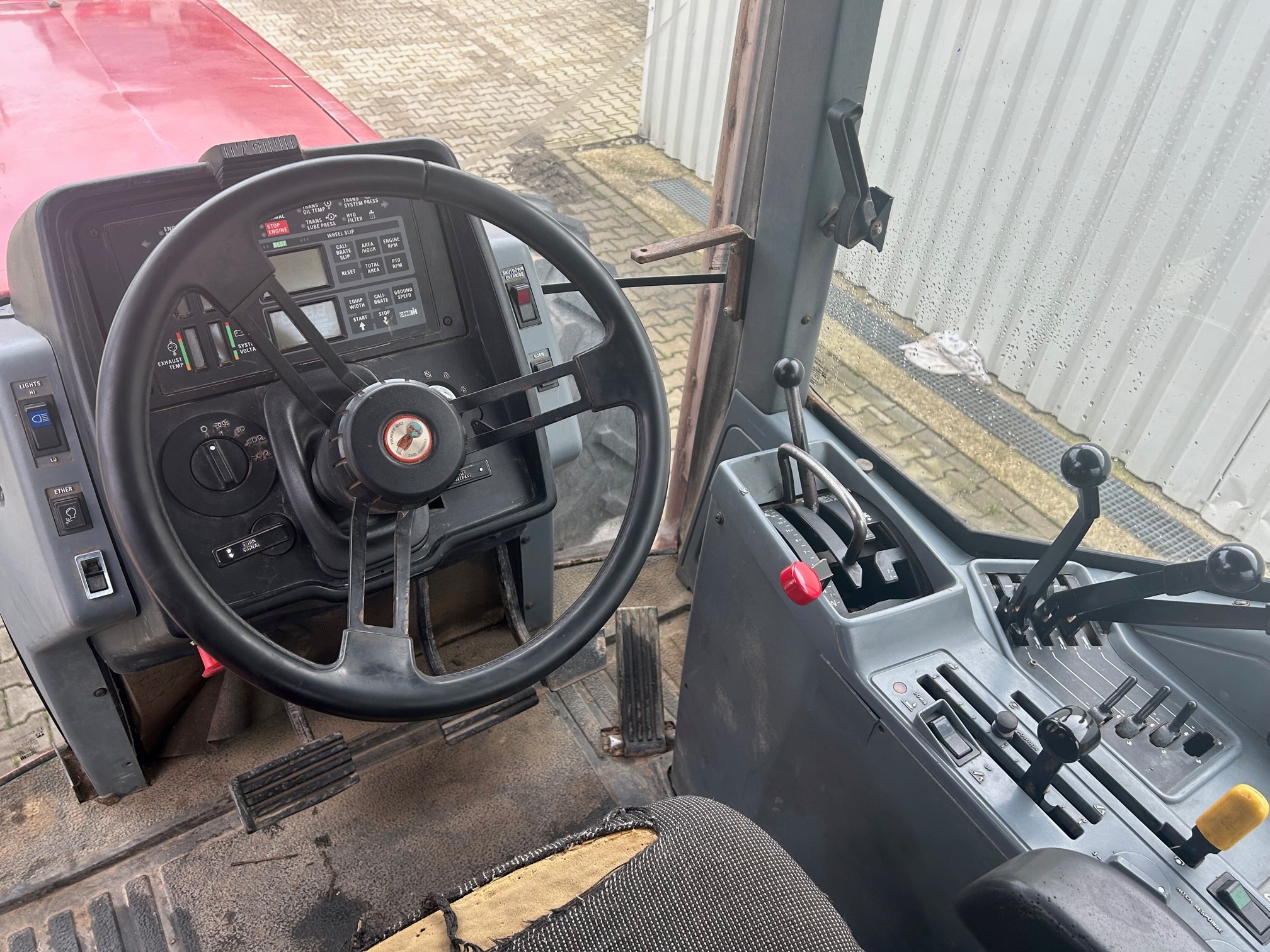 Tractor CASE 7110 MAGNUM - PLB Group